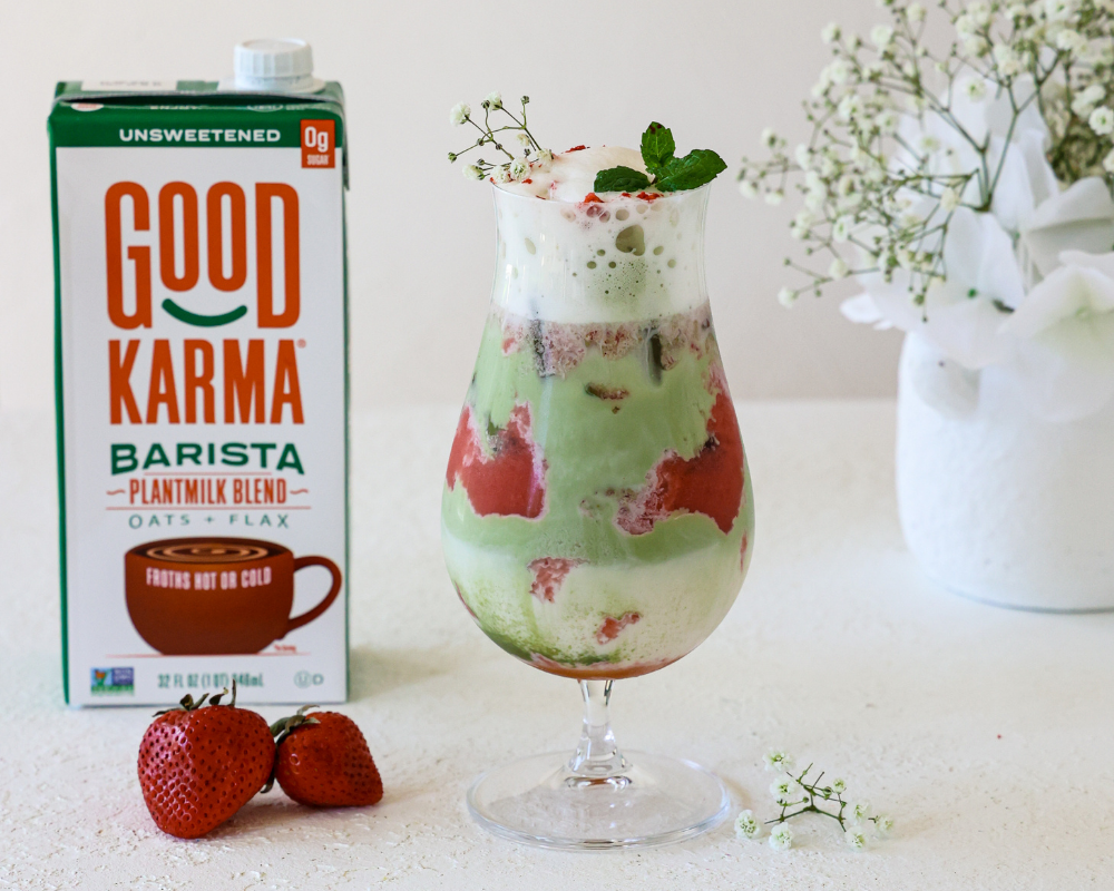 Iced Strawberry Matcha Latte – Good Karma Foods